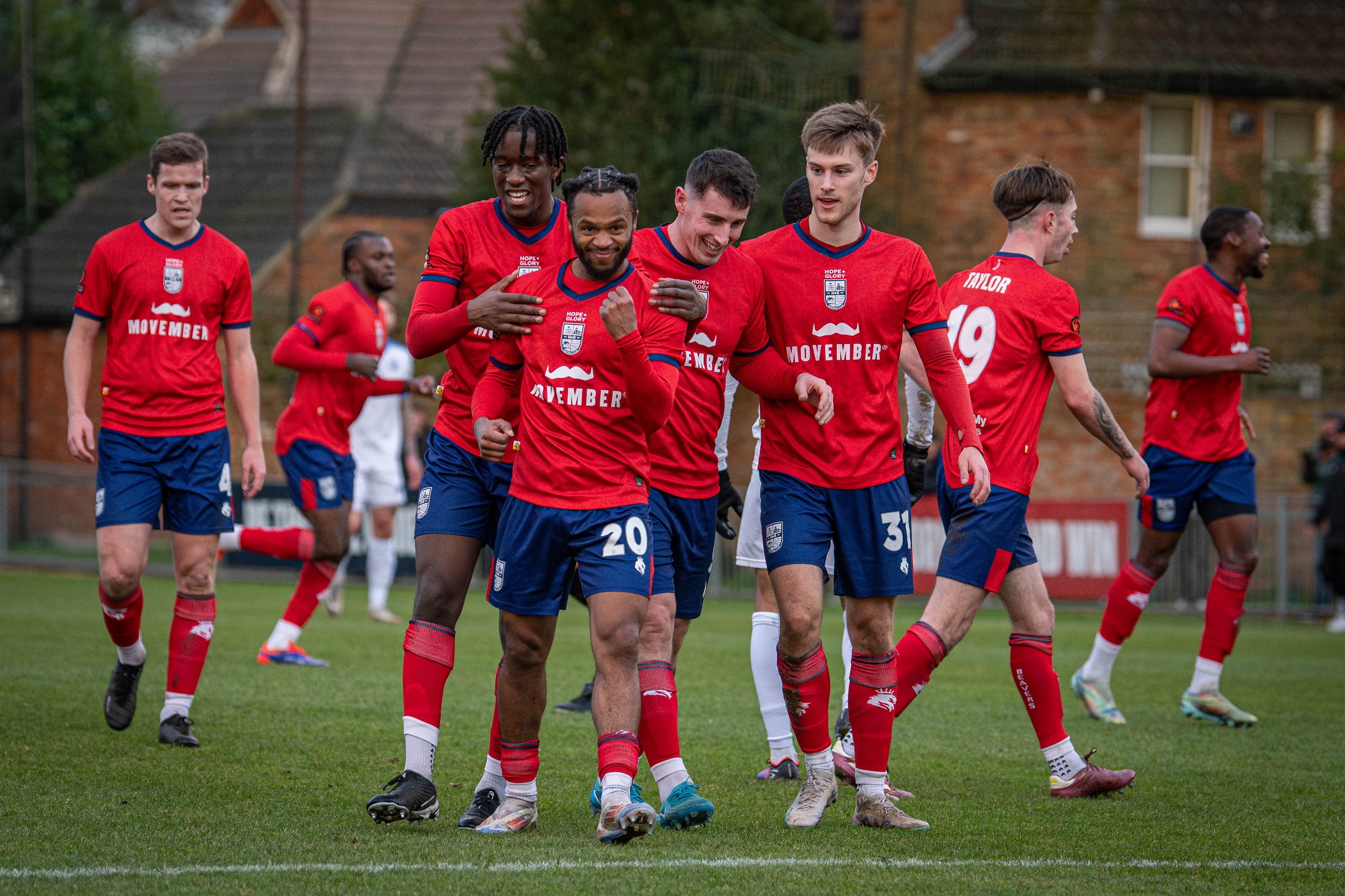 A Christmas Cracker - Beavers 3 - The Clarets 2 – Hampton & Richmond ...